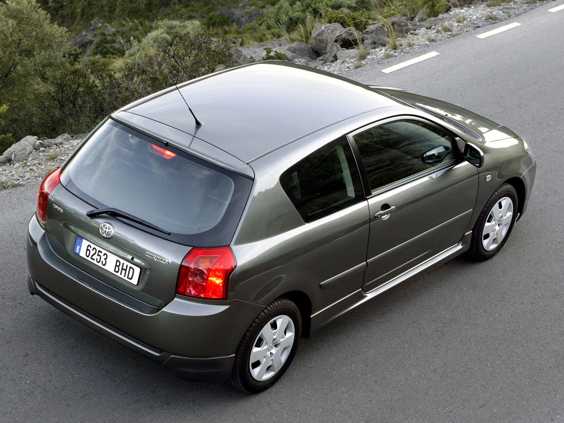 corolla 2004 hatchback