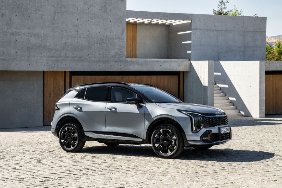 К израильским дилерам поступила новая версия Kia Sportage Hybrid Long ...