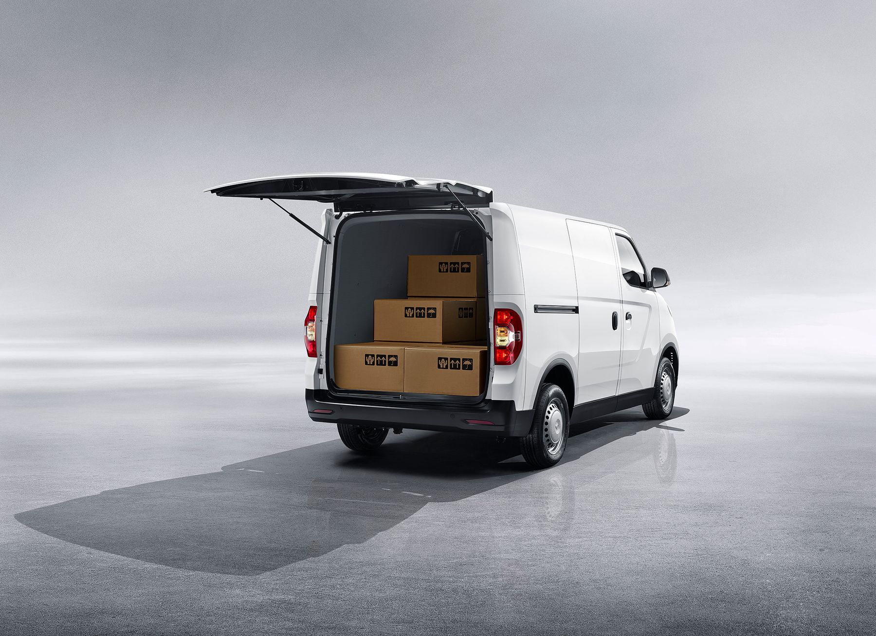 LCV Maxus e Deliver 3. More capacious and fuel-efficient - AUTOBOOM