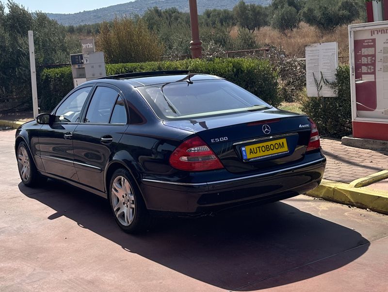 Buy the used Mercedes E-Class, 2004 in Karmiel: blue 2004 at a price of ₪ 55.000, 3rd hand ...