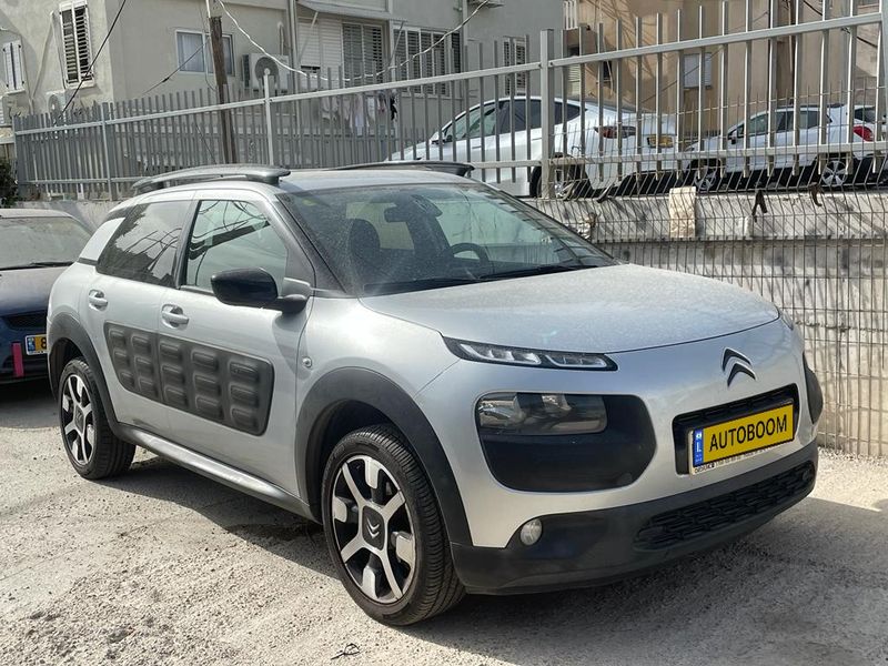 Продаю Ситроен C4 Кактус, 2017 в Израиле: светло-серый 2017 года за ₪ ...