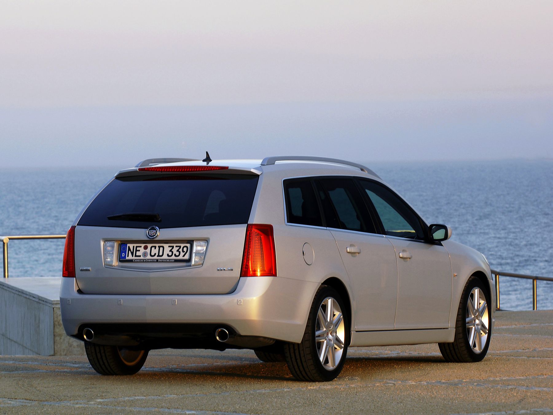 Cadillac BLS estate 5-door 2.8 AT gasoline | 255 hp front-wheel type of ...