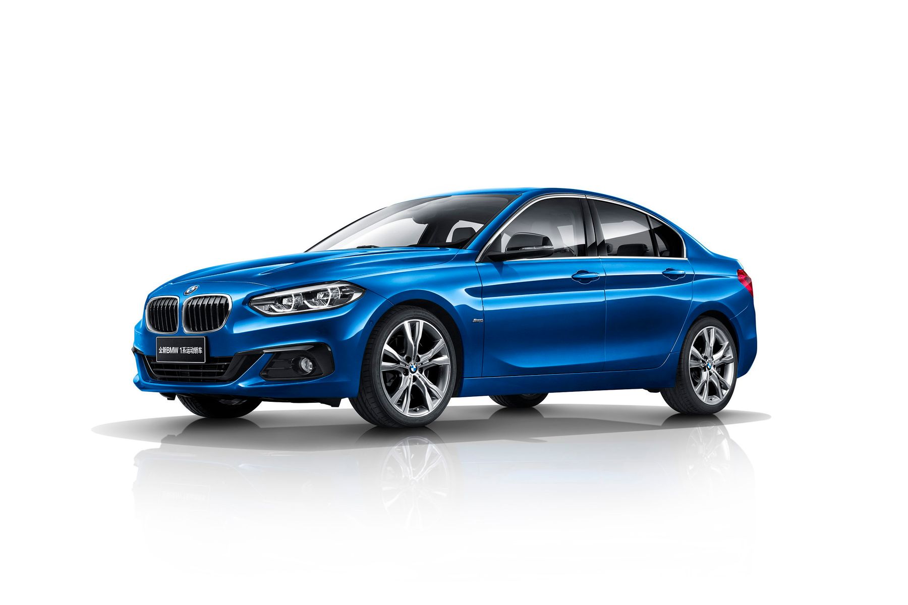 BMW 1 series sedan 125i 2.0 DCT gasoline | 192 hp fwd type of drive | 2 ...