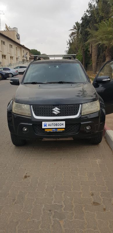 Продаю Suzuki Grand Vitara, 2010 в Беэр-Шеве: черный 2010 года за ₪ 48. ...