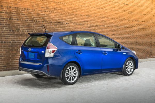 Toyota Prius Plus 2018: Vehicle Check Report by Number – AUTOBOOM