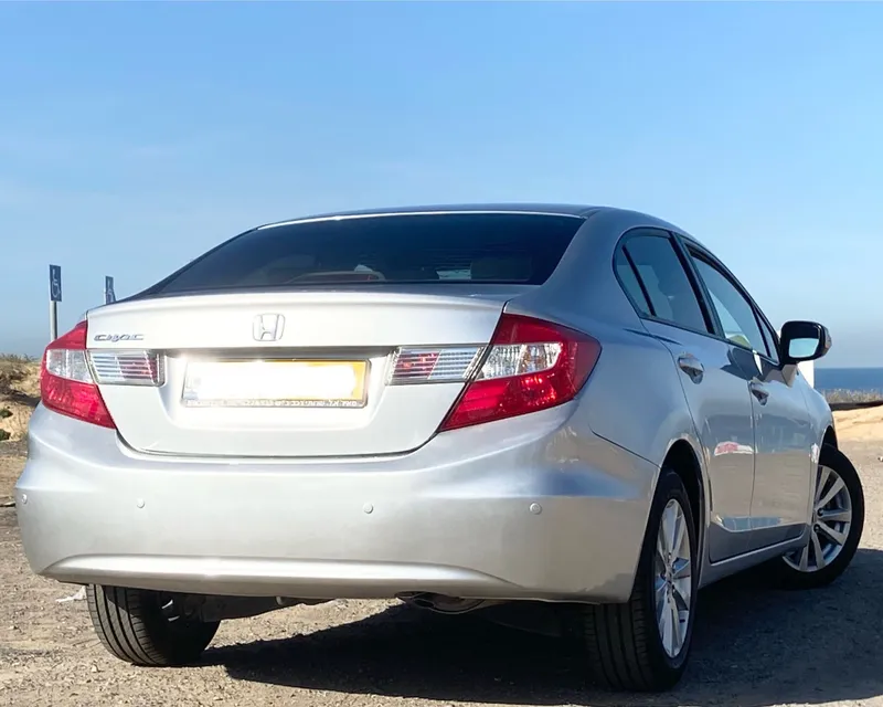 Продаю Honda Civic, 2013 в Израиле: светло-серый 2013 года за ₪ 46.500, 1-я рука №472481 ...