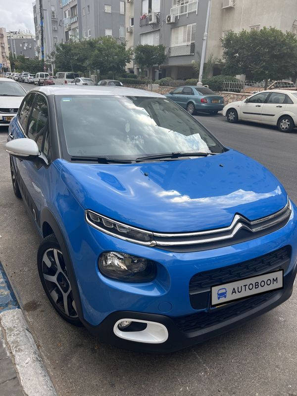 Selling Citroen C3, 2019 in Bat Yam: 1.2 AT (110 hp) hp, automatic ...