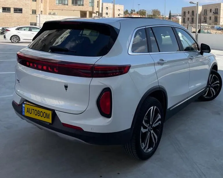 Buy the used Skywell ET5, 2022 in Israel: white 2022 at a price of ₪ ...