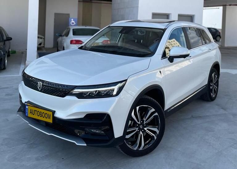 Buy the used Skywell ET5, 2022 in Israel: white 2022 at a price of ₪ 205.000, 1st hand №477628 ...