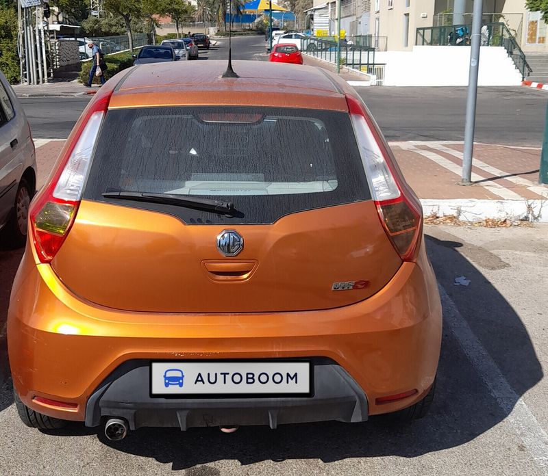 Selling MG 3, 2015 in Netanya: 1.5 MT (106 hp) hp, manual, mileage 84. ...