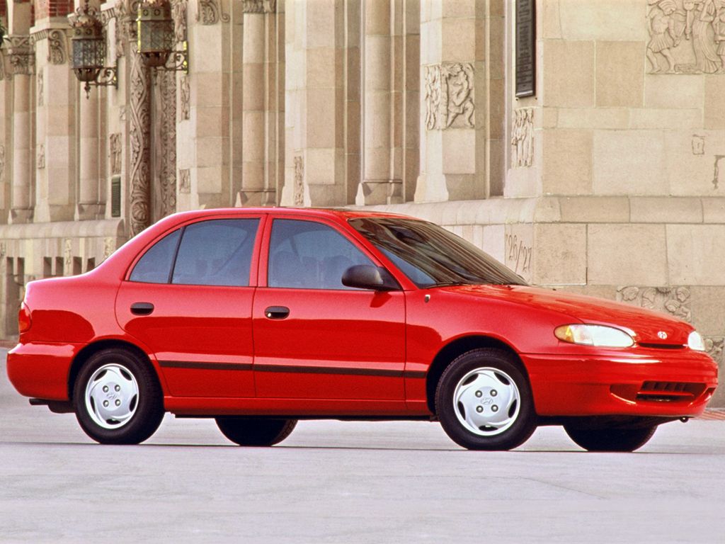 Hyundai Accent sedan 1.3 MT gasoline 60 hp fwd type of drive 1 generation 1994 1999 vehicle specifications id 20109 AUTOBOOM .il