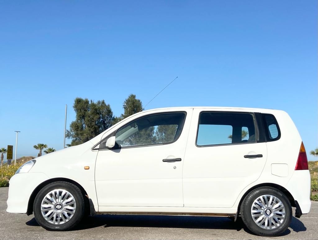 Продаю Дайхатсу YRV, 2005 в Израиле: белый 2005 года за ₪ 16.900, 1-я ...