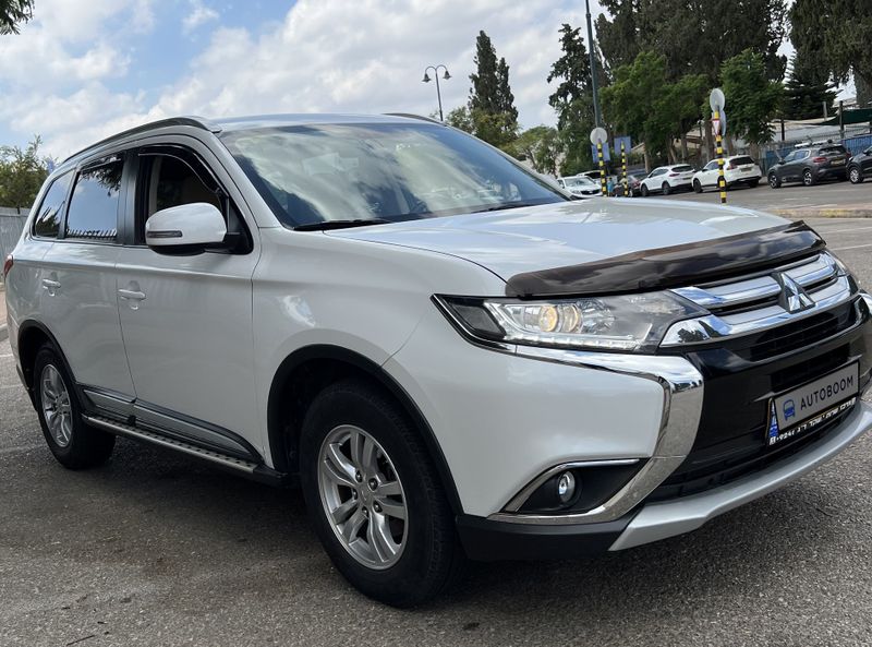 Mitsubishi Outlander 2016: Vehicle Check Report by Number – AUTOBOOM