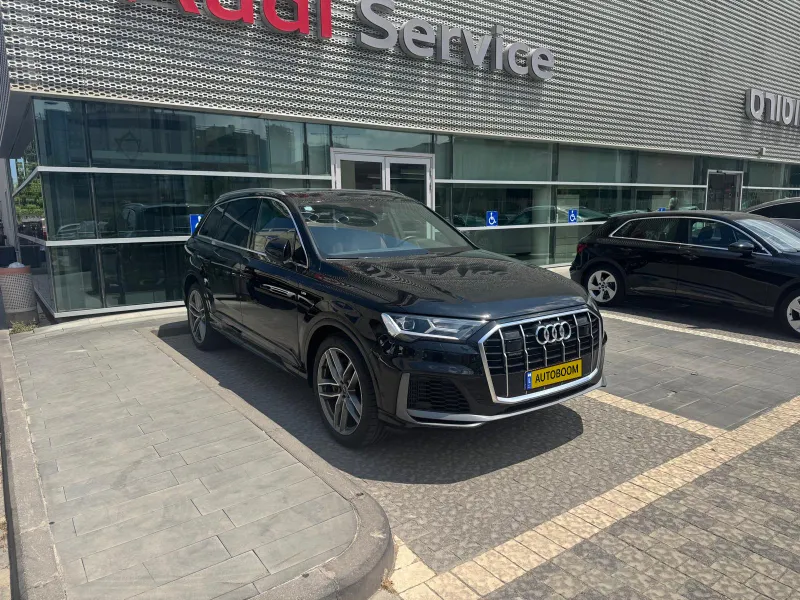 Selling Audi Q7, 2023 in Rishon LeZion: 55 TFSI e quattro Tiptronic ...
