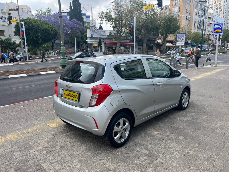Buy the used Chevrolet Spark IV 1.4 CVT in Israel: silver 2016 at a ...
