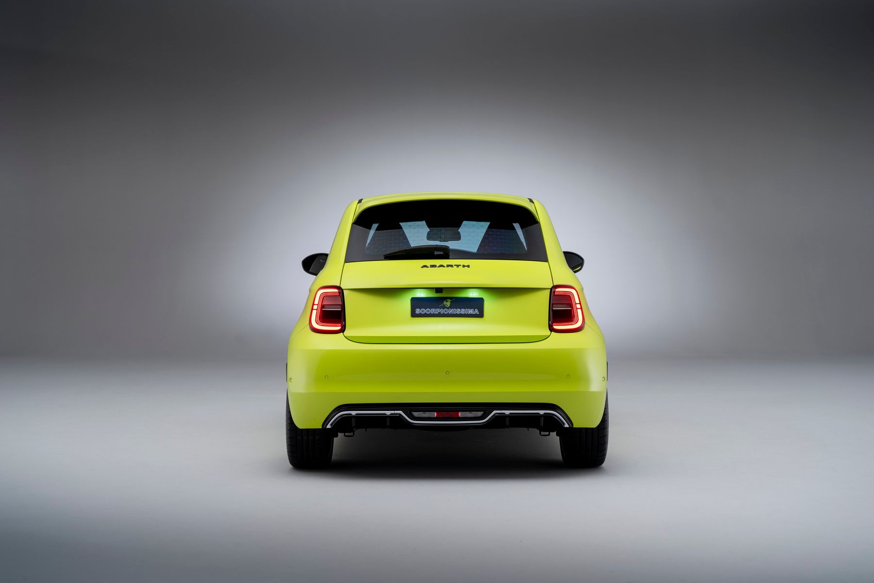 אבארט. הקרוסאובר החשמלי 600e יושק בשנת 2024 — AUTOBOOM.co.il