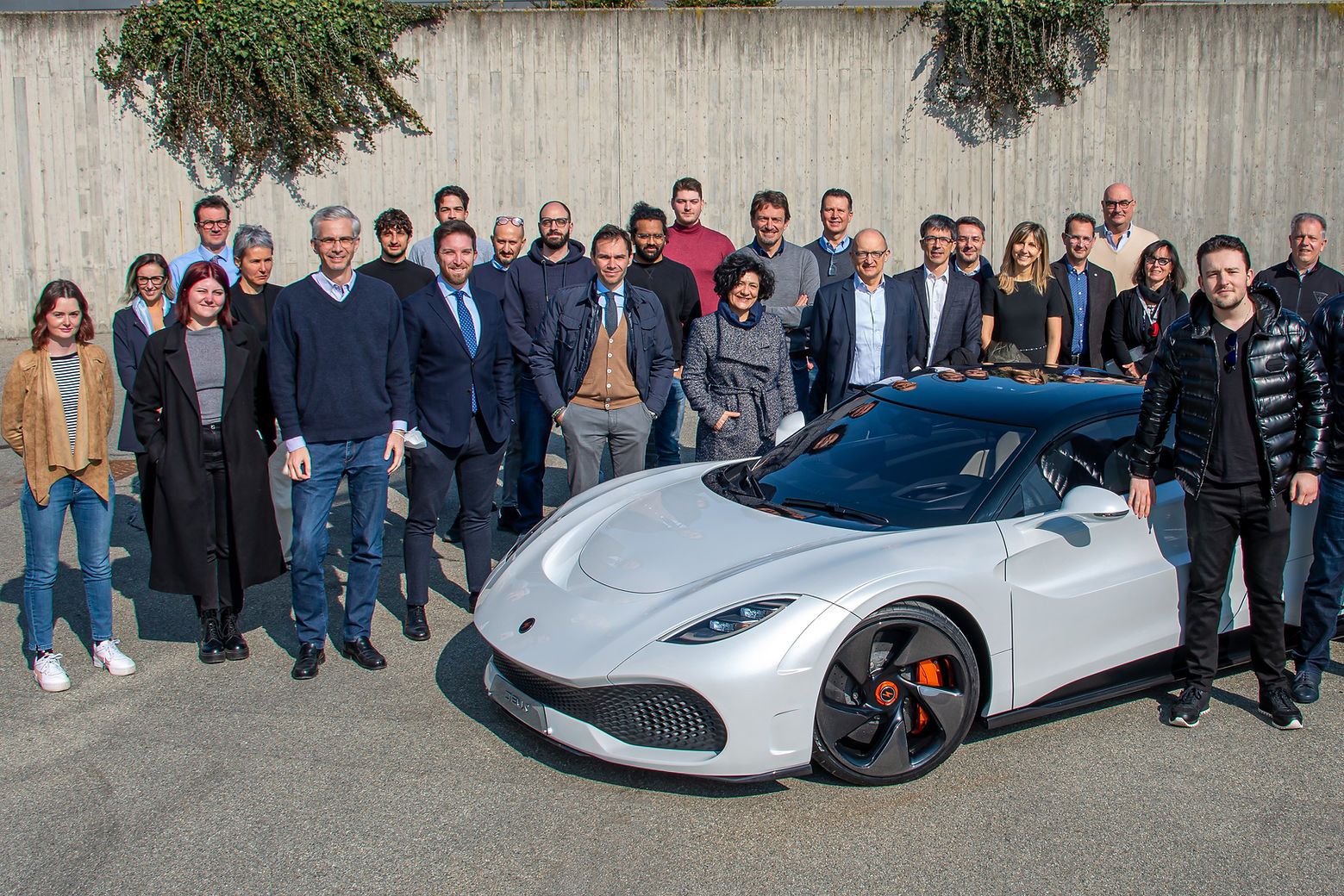 Deus Automobiles. Austrian Deus ex machina - AUTOBOOM