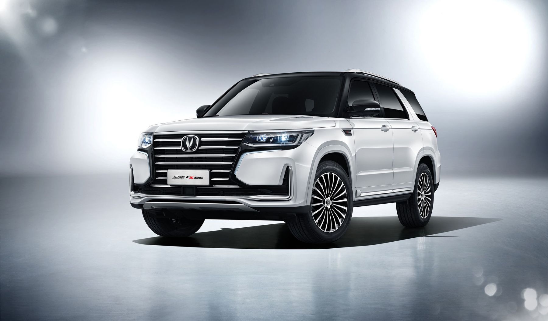 شانجان CS95‏ 2019 سنة الإنتاج، 1 الجيل، تحديث، إس يو في 5 أبواب - الإصدارات والمواصفات على ...