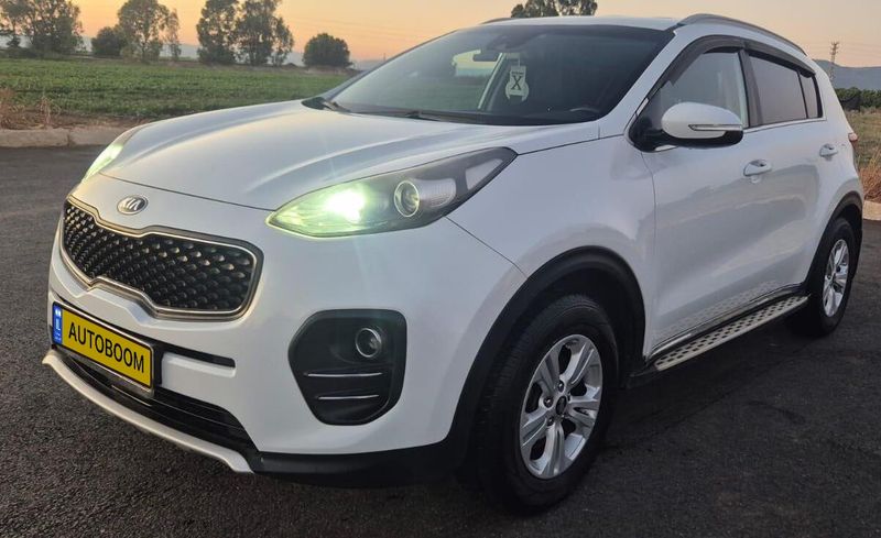 Buy the used Kia Sportage, 2016 in Haifa: white 2016 at a price of ₪ 54 ...