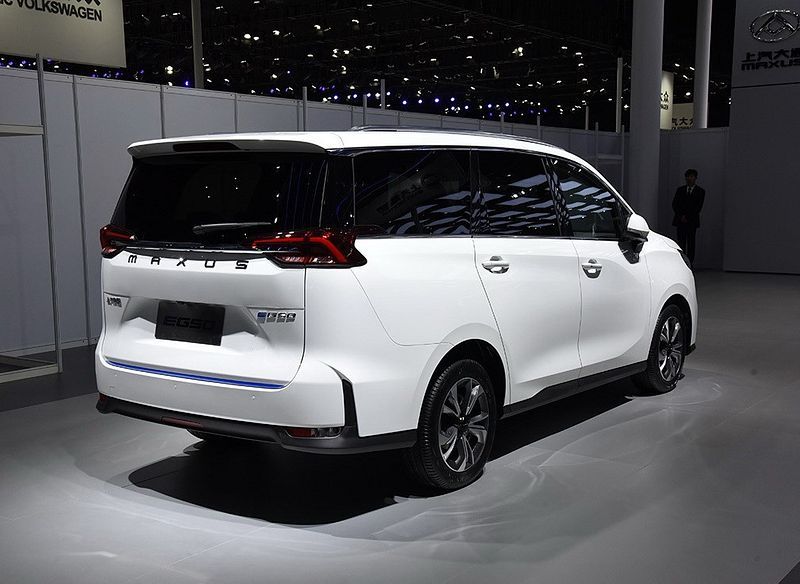 2019 Maxus EUNIQ 5 Electric Minivan. 1st generation - AUTOBOOM