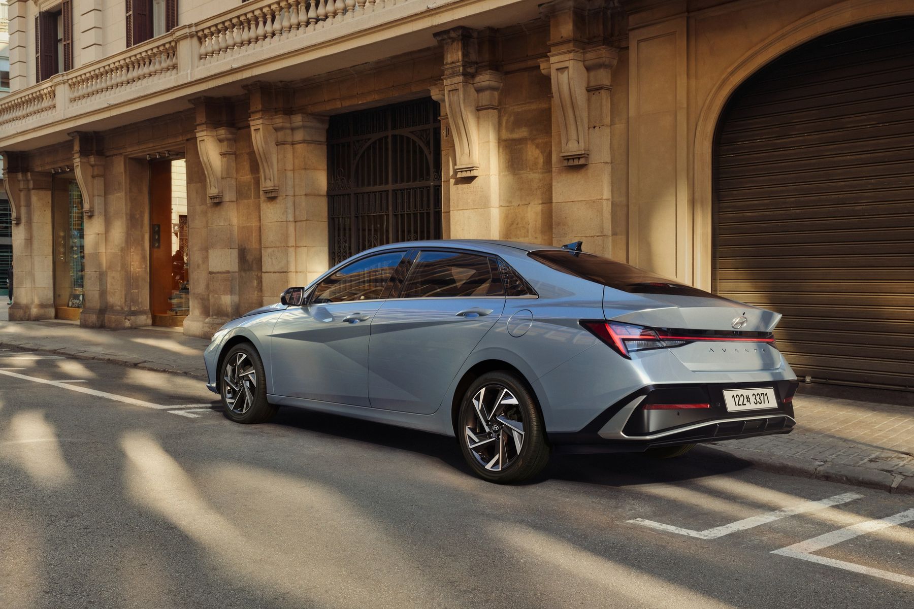 יונדאי סונטה. דור 8, מתיחת פנים שנת 2023 - אוטובום