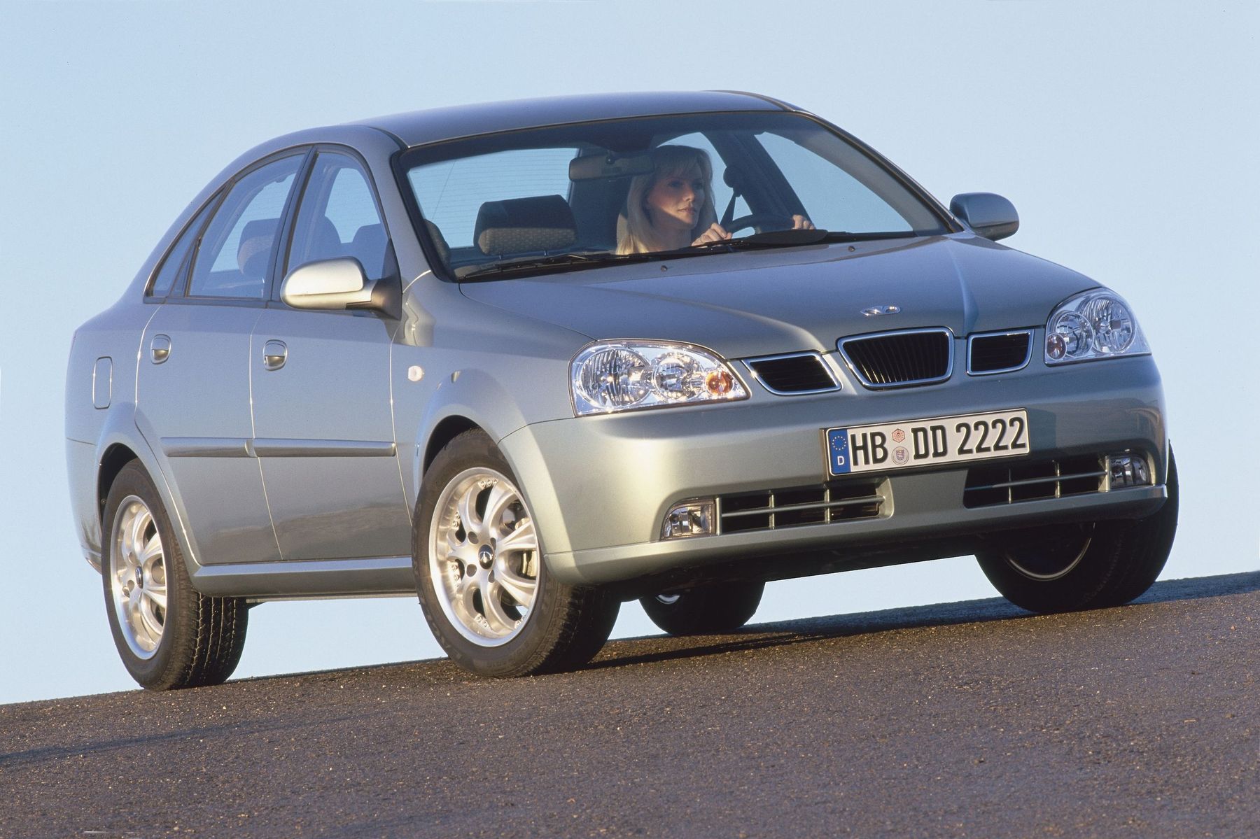 שברולט אופטרה. שמות רבים, סיפור אחד - אוטובום