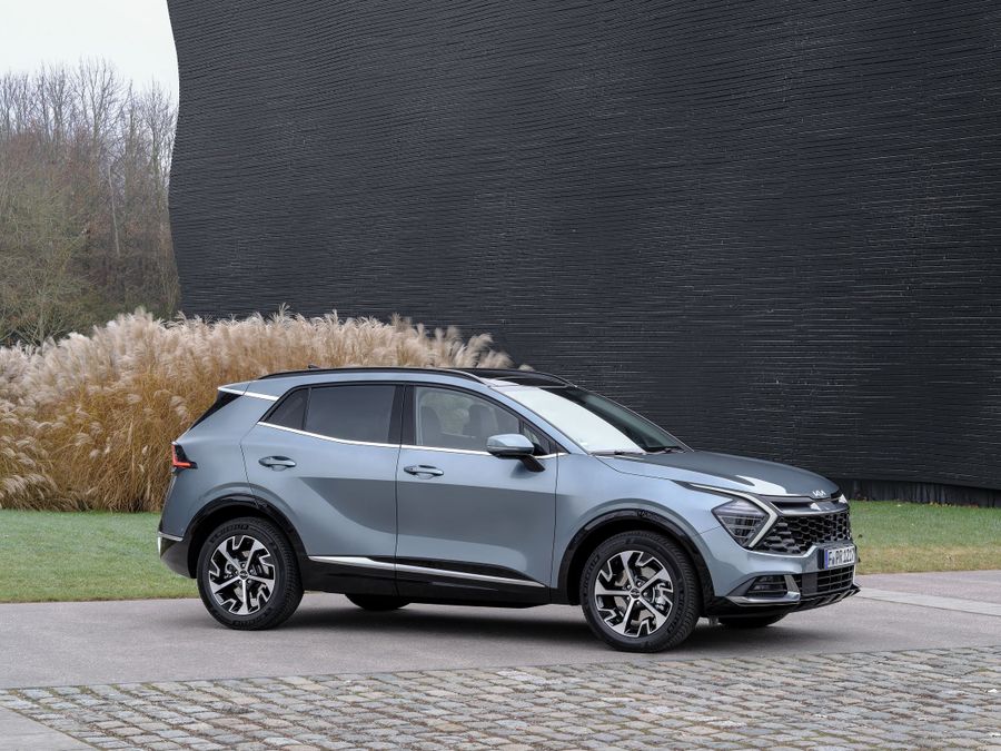 К израильским дилерам поступила новая версия Kia Sportage Hybrid Long ...