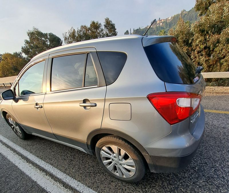 Продаю Suzuki Crossover, 2020 в Израиле: светло-серый 2020 года за ₪ ...