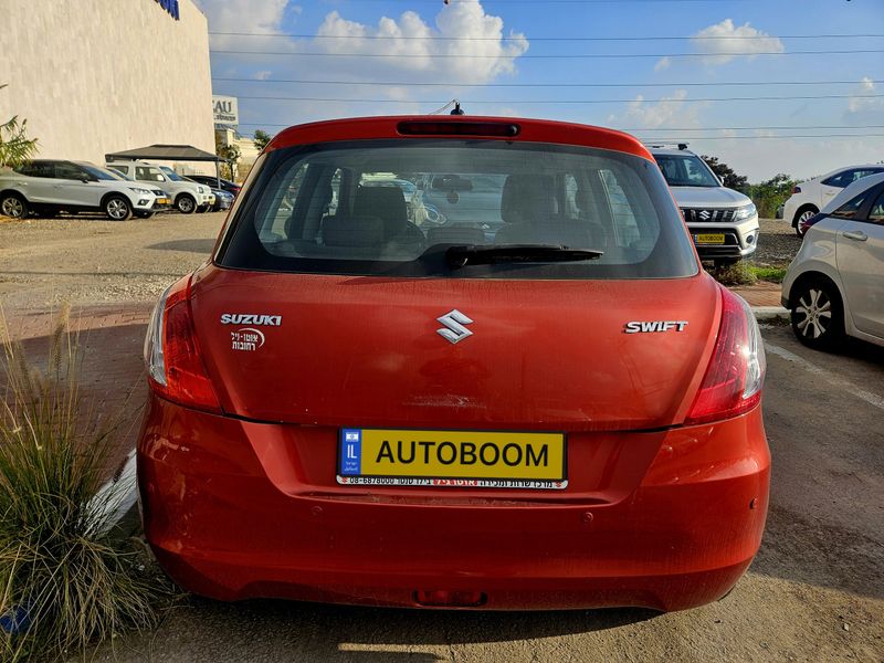 Продаю Suzuki Swift, 2013 года в Реховоте: 1.2 AT (94 л.с.), автомат ...