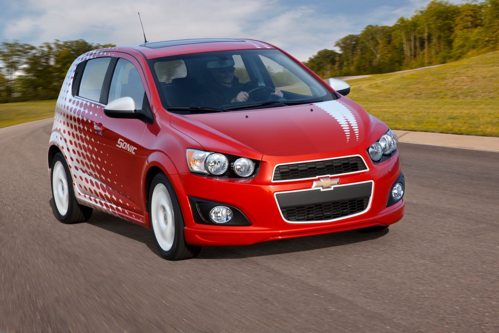 Chevrolet Sonic hatchback 5-door 1.4 MT gasoline | 138 hp fwd type of ...