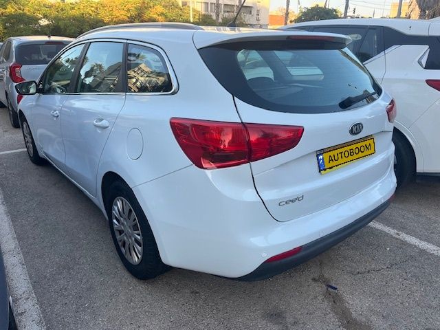 Buy the used Kia Ceed, 2017 in Haifa: white 2017 at a price of ₪ 42.500 ...