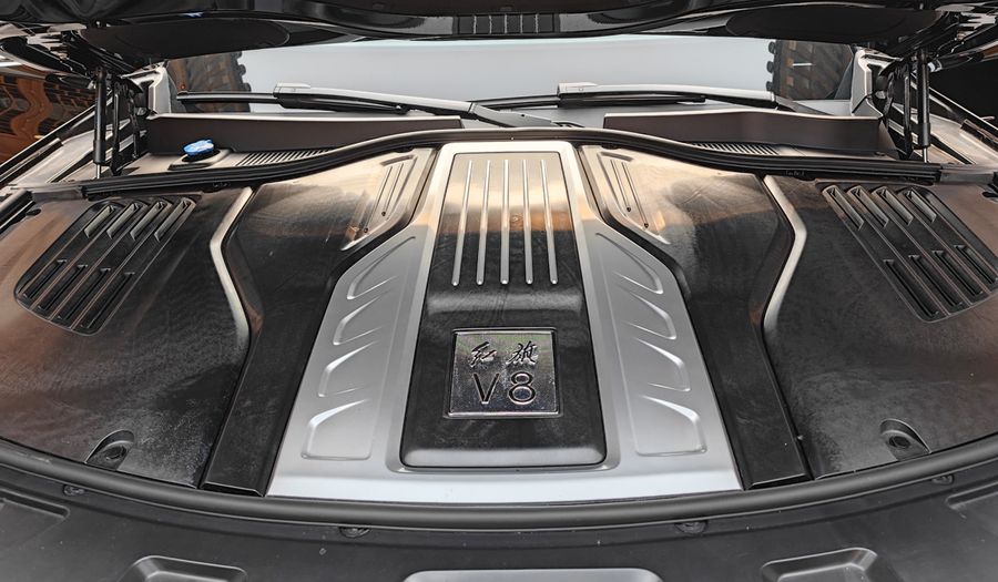 Хунцы LS7. Самый большой и дорогой внедорожник Китая - AUTOBOOM